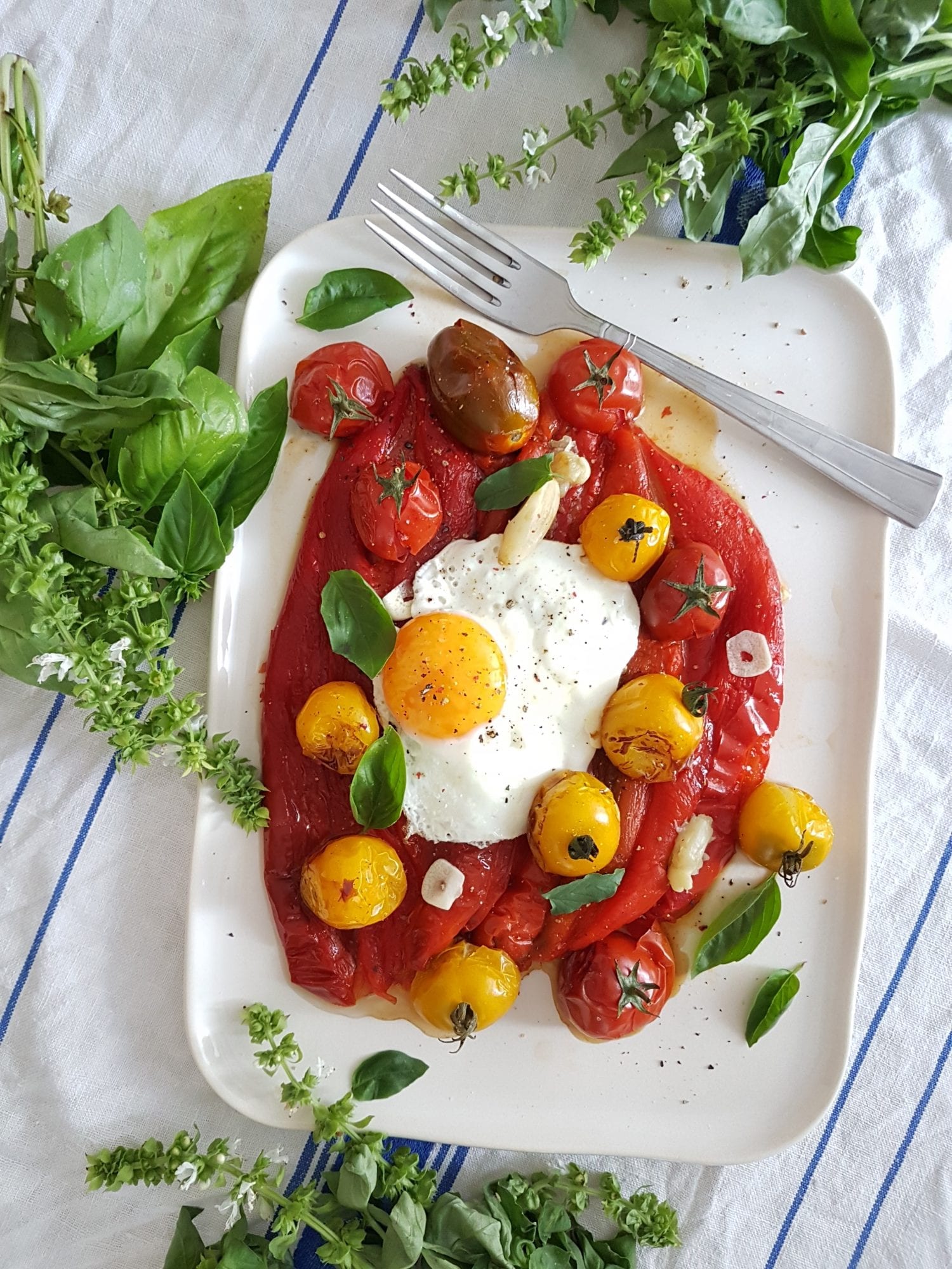 Pečena rog paprika na salatu | Mama, ja sam gladan
