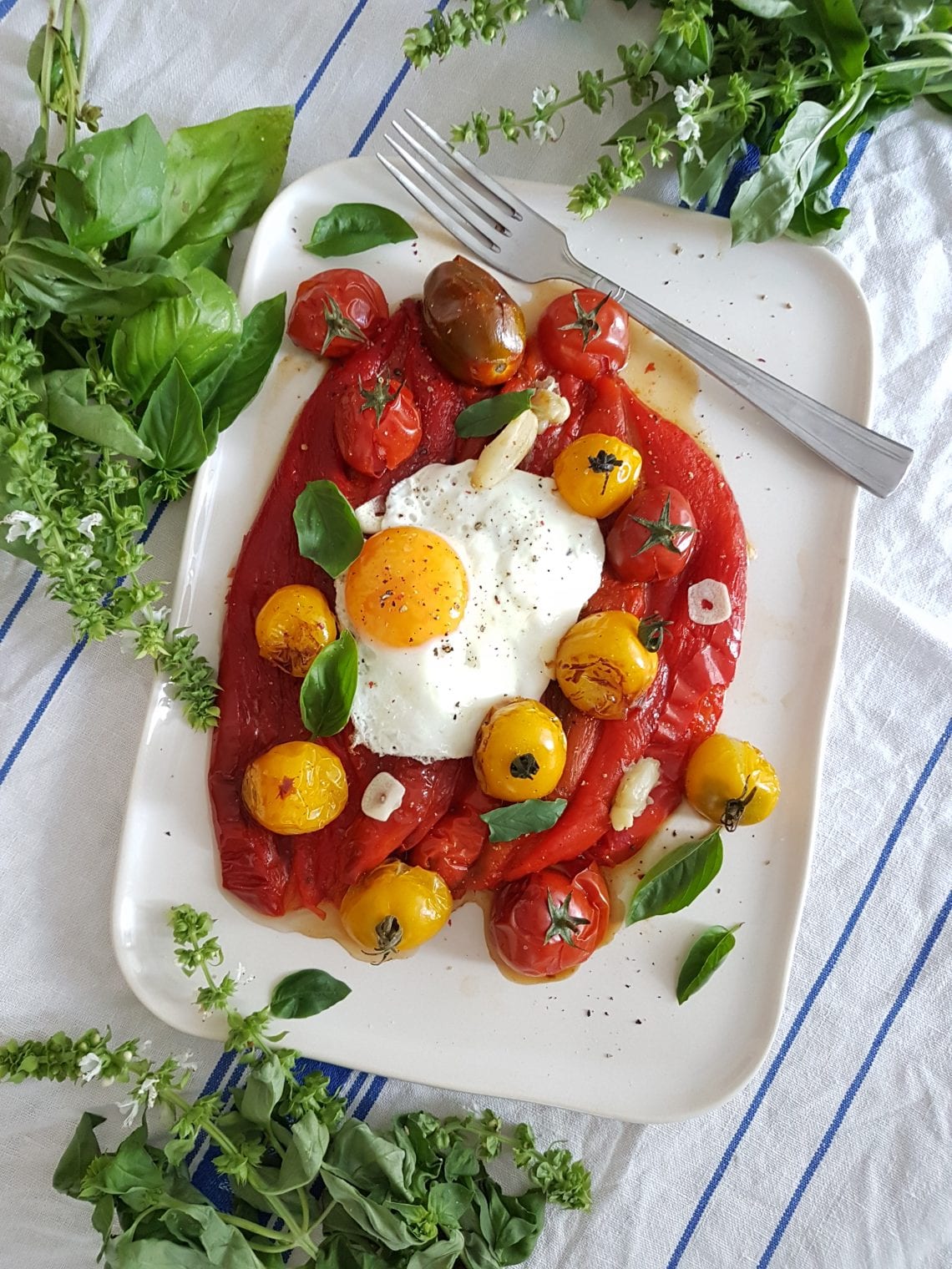 Pečena rog paprika na salatu | Mama, ja sam gladan
